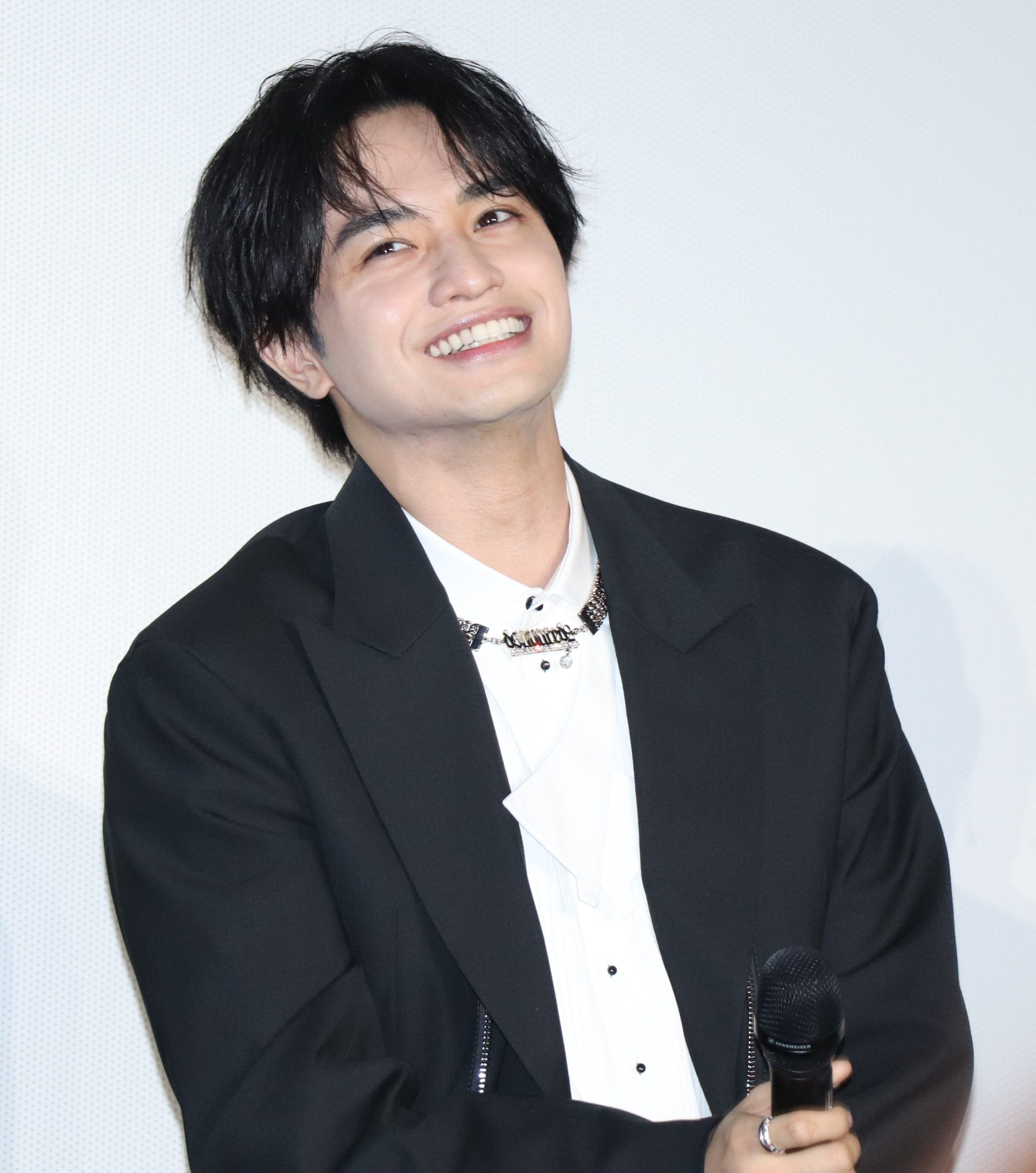 主演女優にまさかの告白 Sexy Zone中島健人「シッコウ ~犬と私と執行官~」の制作発表に出席 推しが見つかる ダンスandボーカル